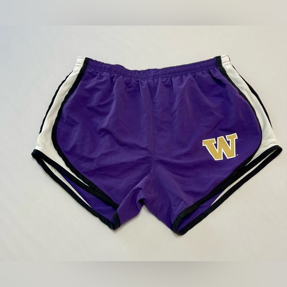 Shorts | University Of Washington Huskies Women Shorts Size Medium ...